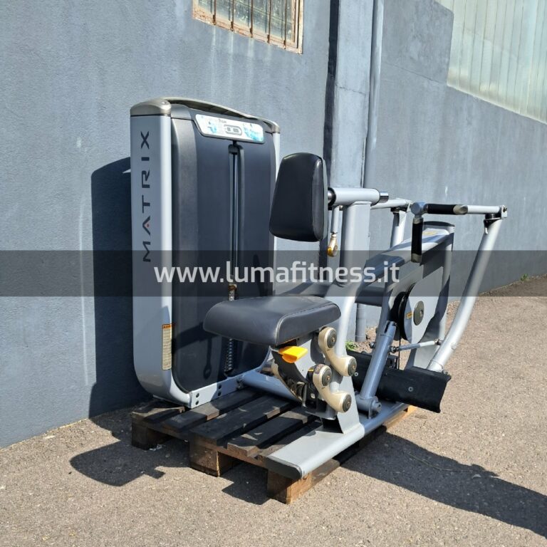 Seated vertical Row Machine Matrix – LUMA FITNESS